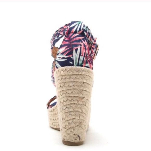 Shoes | Tropical Leaf Jute Wedge Platform Sandals | Poshmark